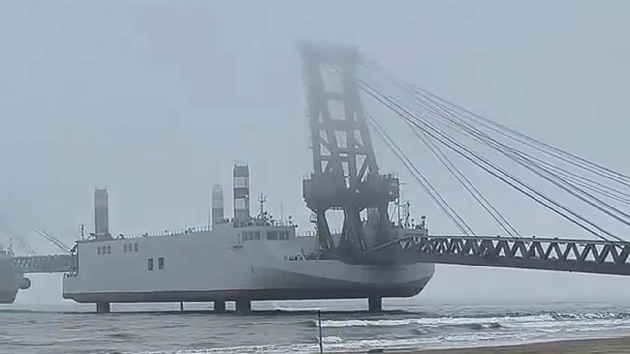 Çin, amfibi çıkarmalar için yeni Barge sistemlerini test ediyor ...